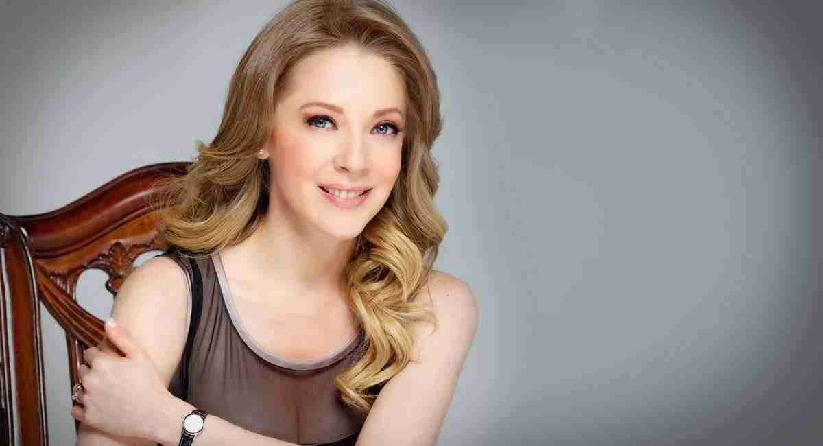 La famosa actriz mexicana Edith González comparte bella foto en bikini ...