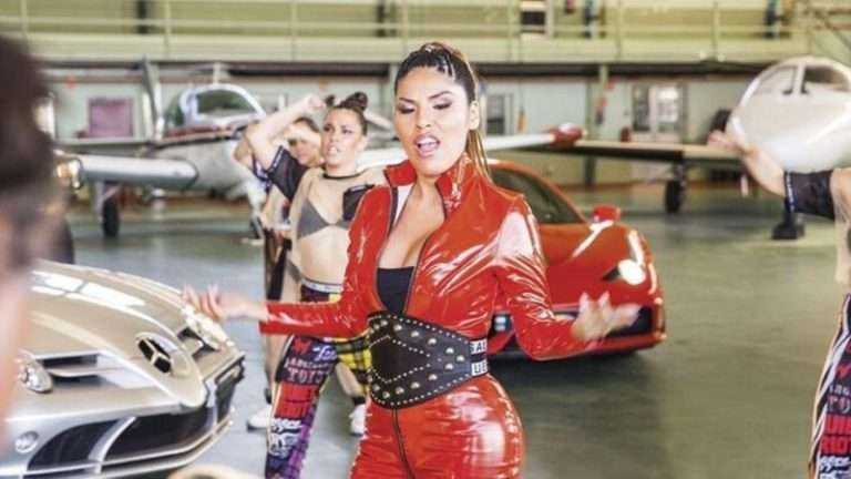 Se revelan las cifras que gana Isa P tras su debut en el mundo de la música